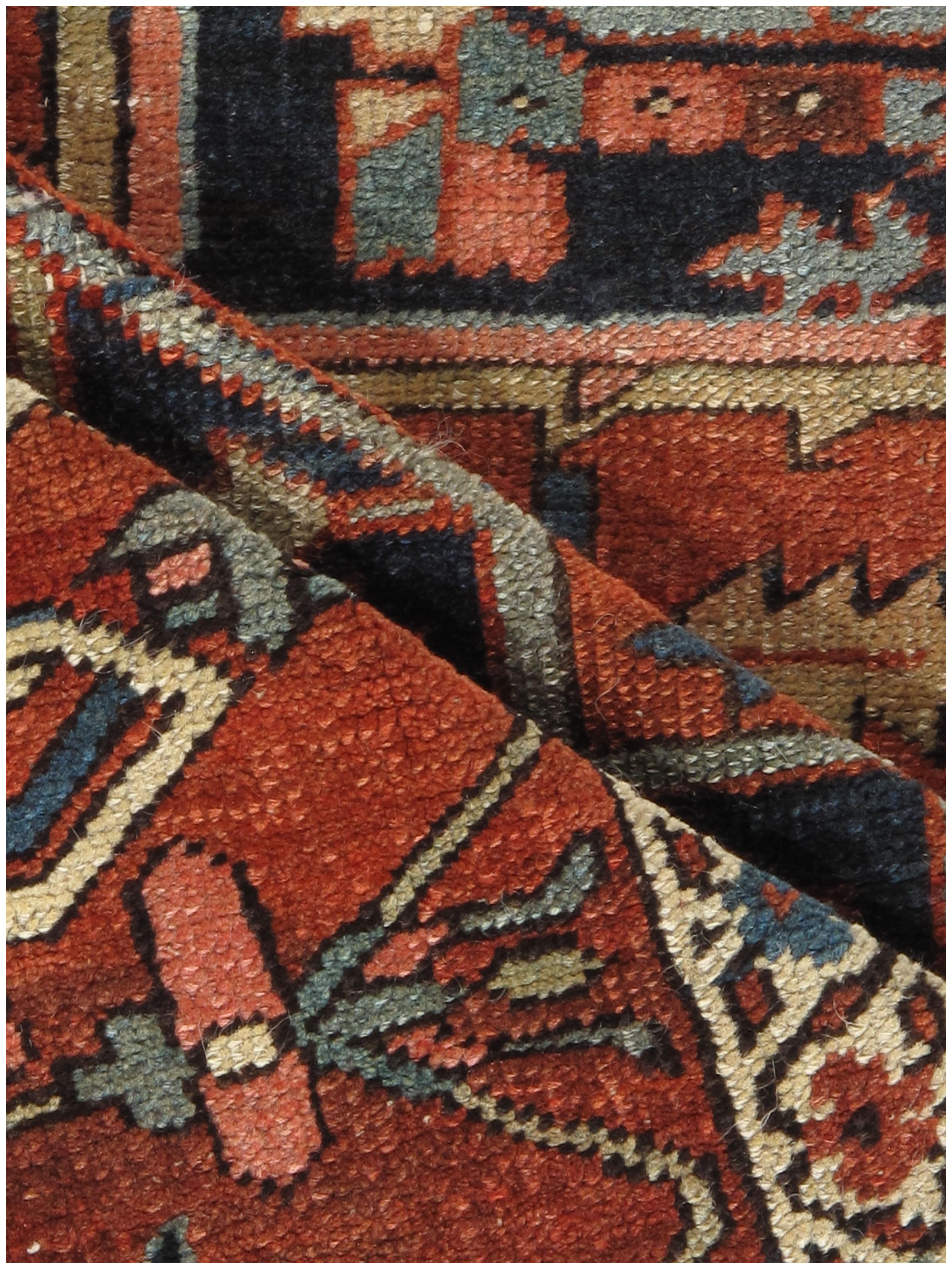 Antique Heriz Serapi Rug, circa 1880 9'8 X 13'4 For Sale at 1stDibs