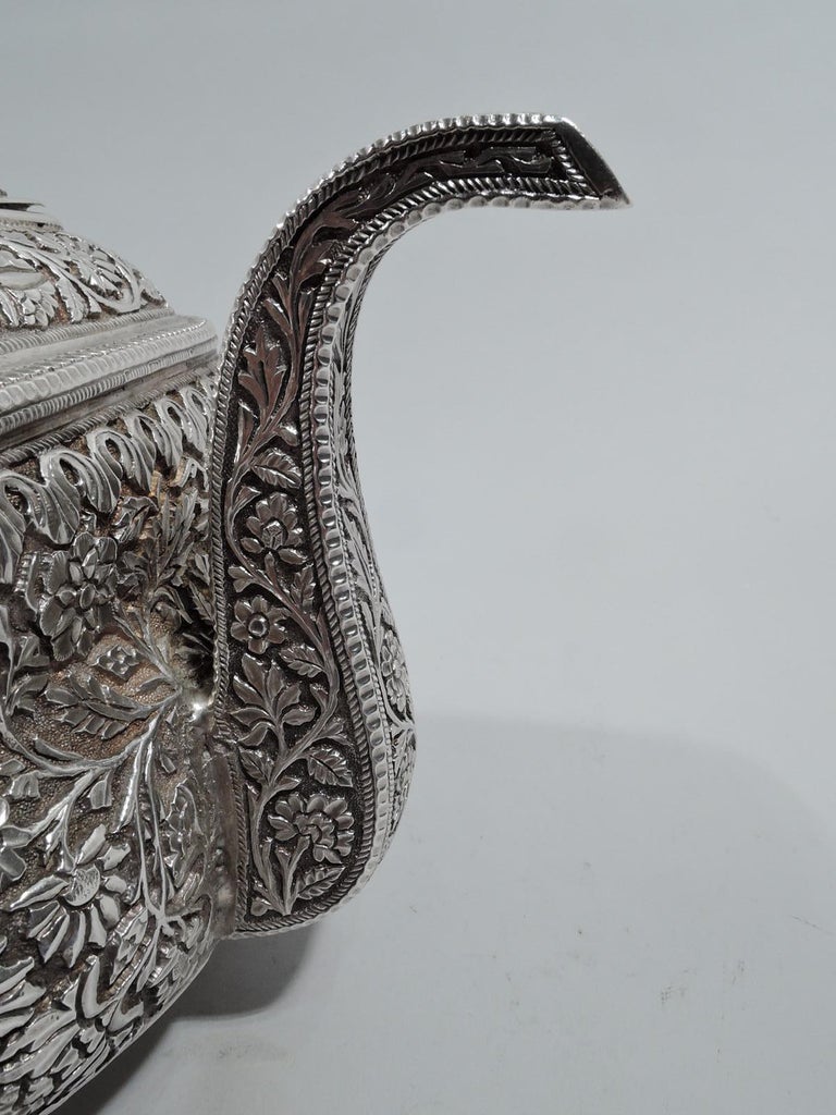 Antique Indian Colonial Kutch Silver Teapot For Sale at 1stDibs