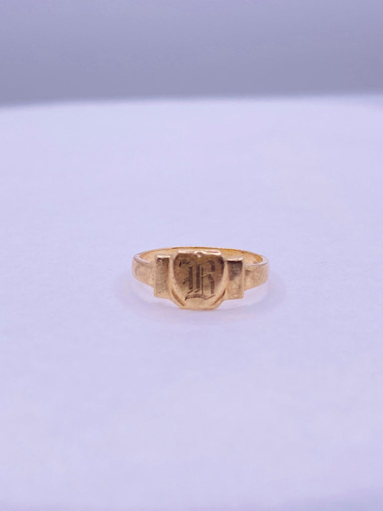 Antique Infant Baby Gold Signet Ring For Sale at 1stDibs