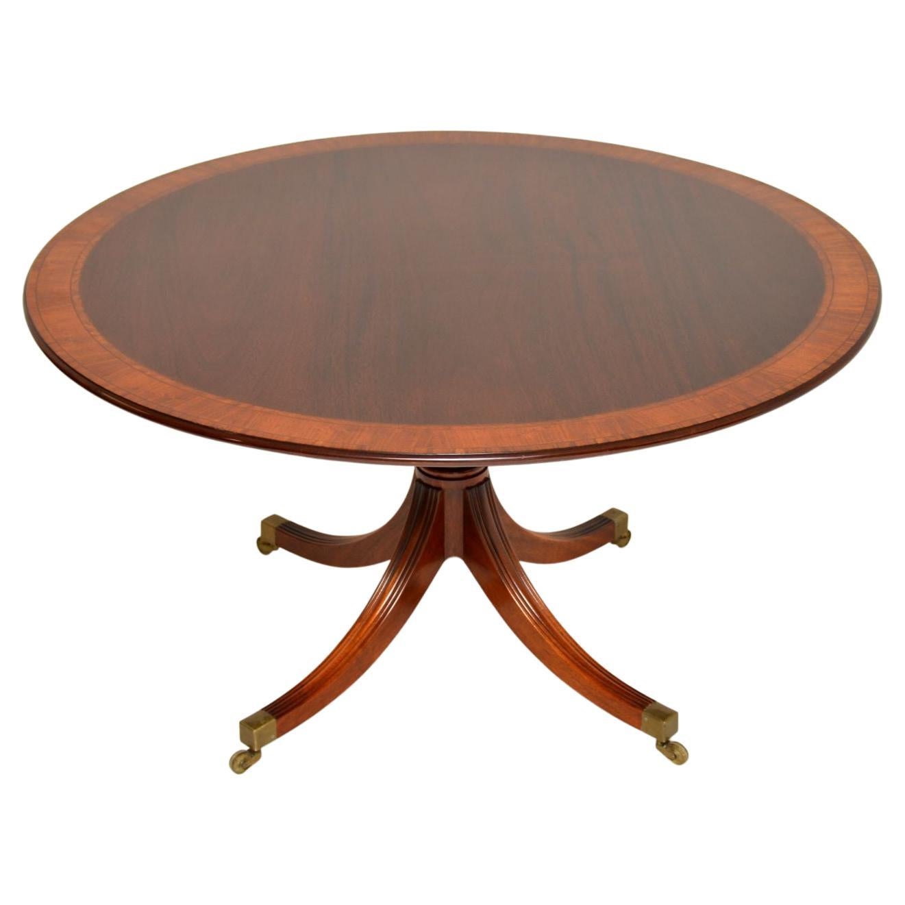 Divine Antique Round French Inlaid Marquetry Table at 1stDibs