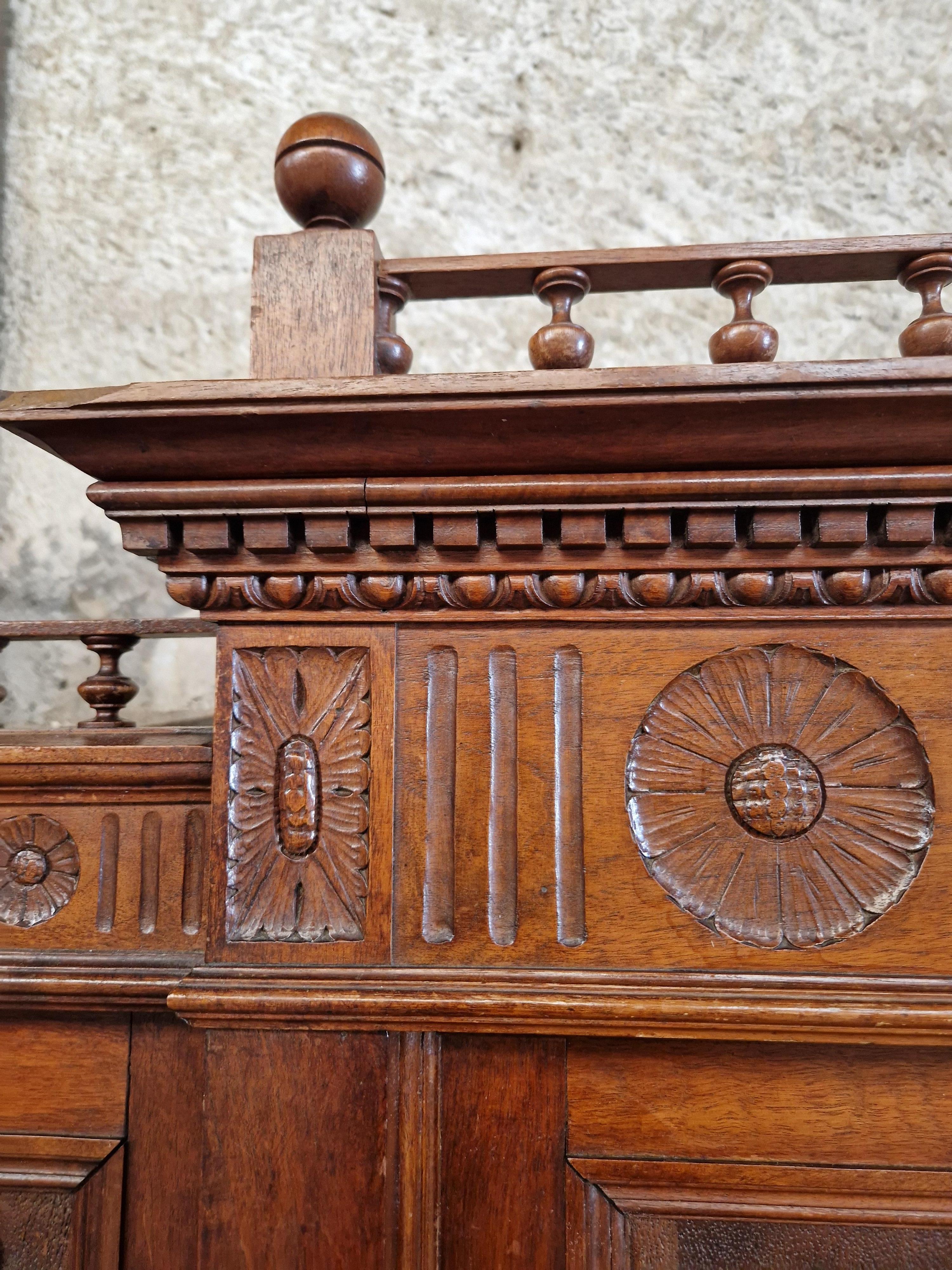 Antique Italian Renaissance Bed King Size Frame with Bedside Cabinets ...