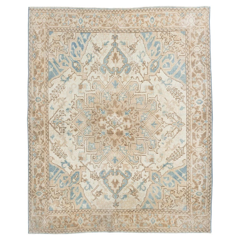Antique Ivory Persian Heriz Area Rug 3'7 x 4'5 For Sale at 1stDibs