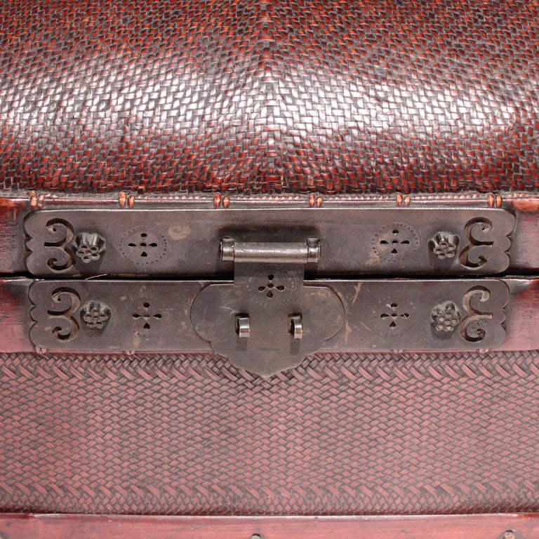 Antique Japanese Bamboo Kimono Storage Basket For Sale at 1stDibs