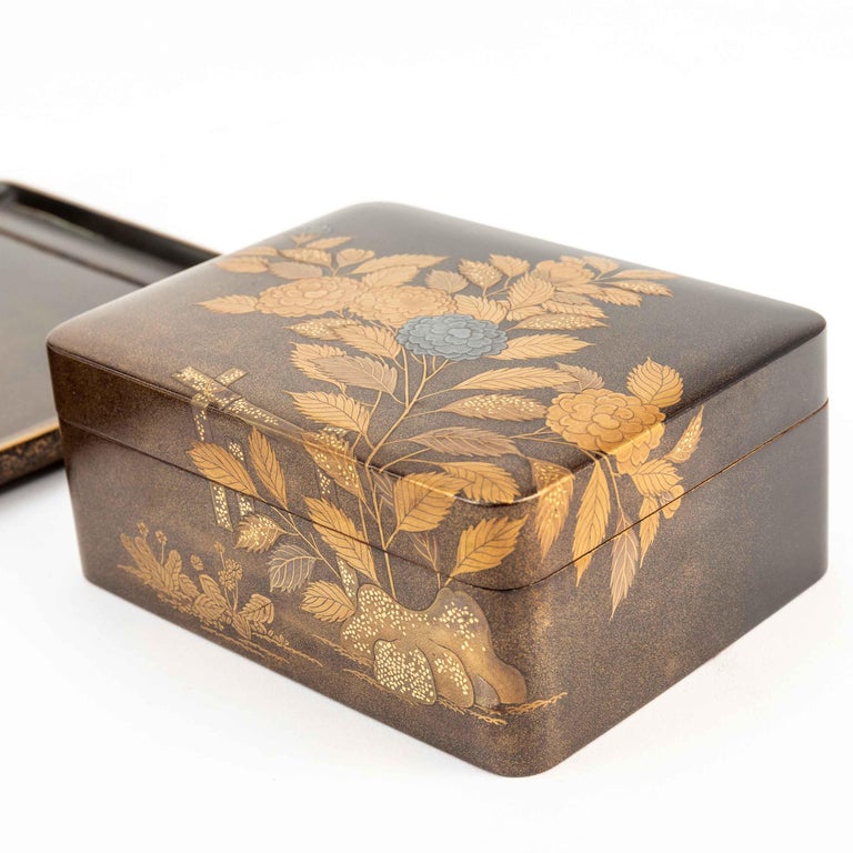 Antique Japanese Black Lacquer Cigarette Box For Sale at 1stDibs