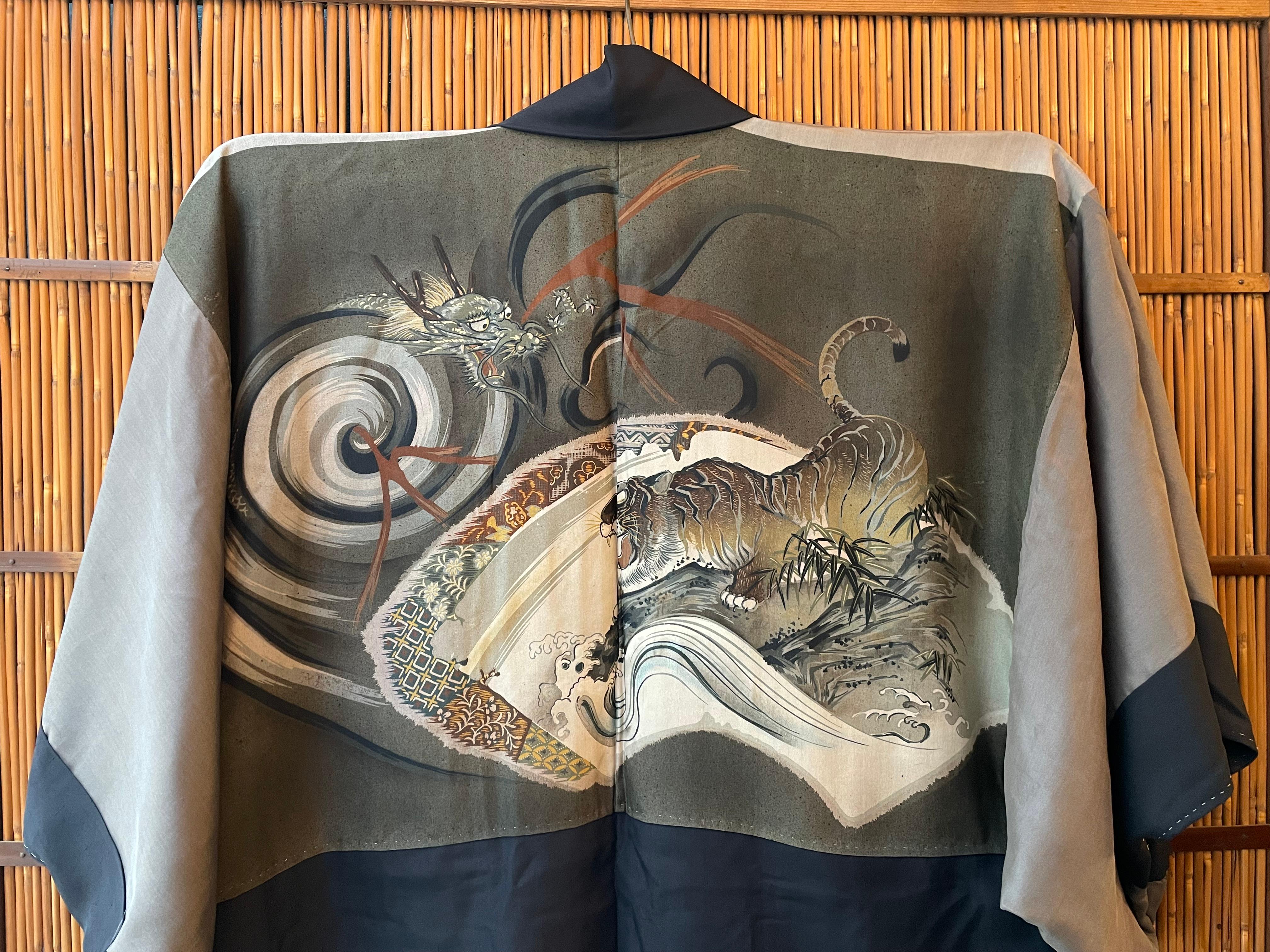 Antique Japanese Haori for Men with Silk / Dragon and Tiger 1950s For ...