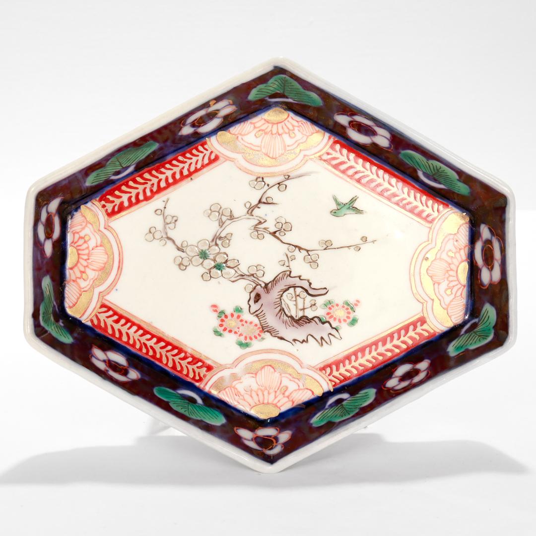 Antique Japanese Imari Porcelain Bowl or Vide Poche For Sale at 1stDibs