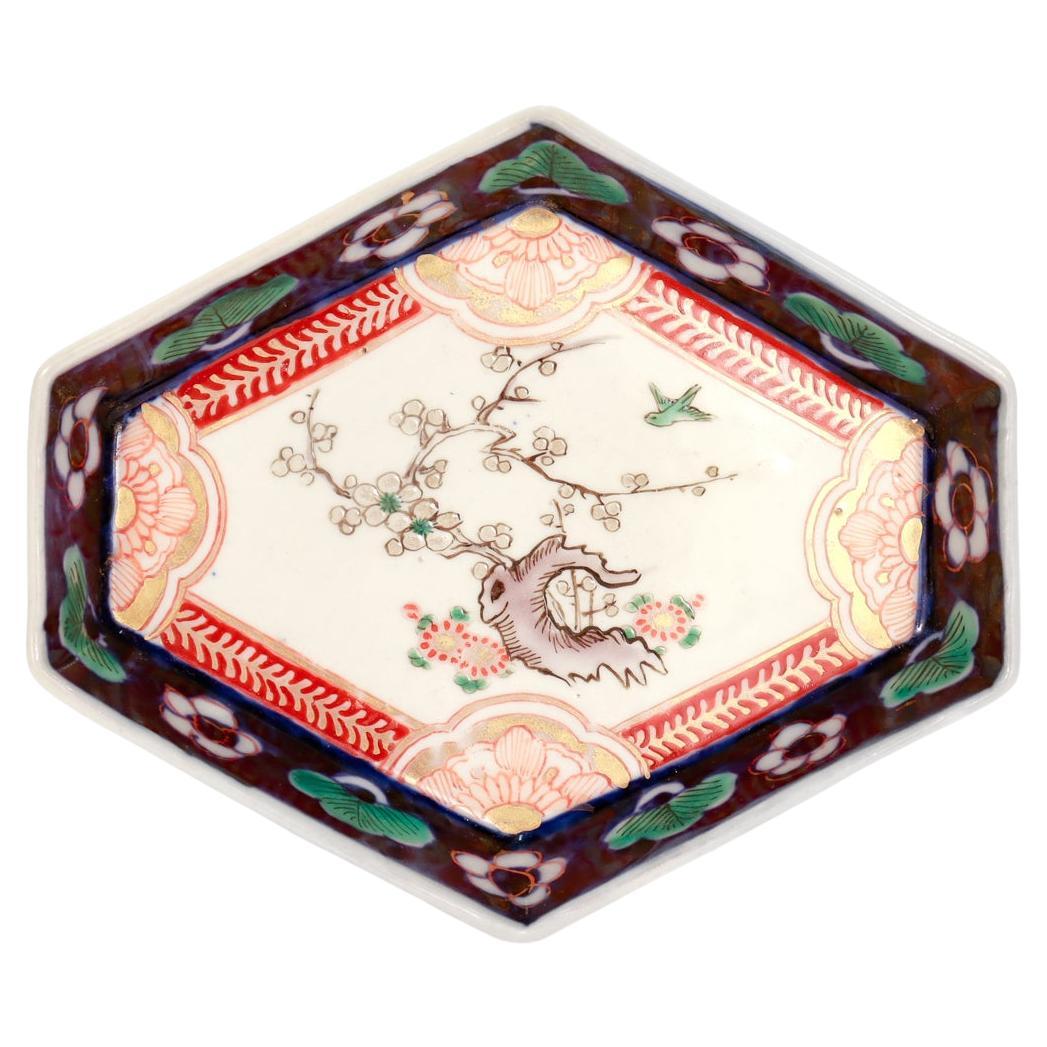 Antique Japanese Imari Porcelain Bowl or Vide Poche For Sale at 1stDibs