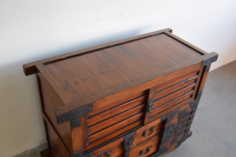 Antique Japanese Kuruma Tansu 'Kuruma-Dansu' at 1stDibs