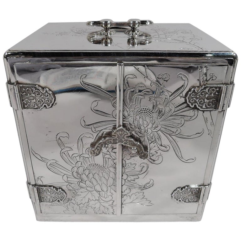 Antique Japanese Meiji-Era Silver and Lacquer Jewelry Box For Sale at ...