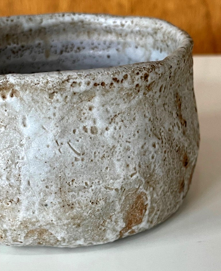 Antique Japanese Shino Ware Chawan Tea Bowl For Sale at 1stDibs