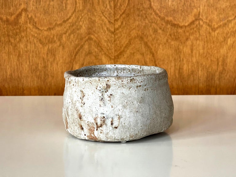 Antique Japanese Shino Ware Chawan Tea Bowl For Sale at 1stDibs