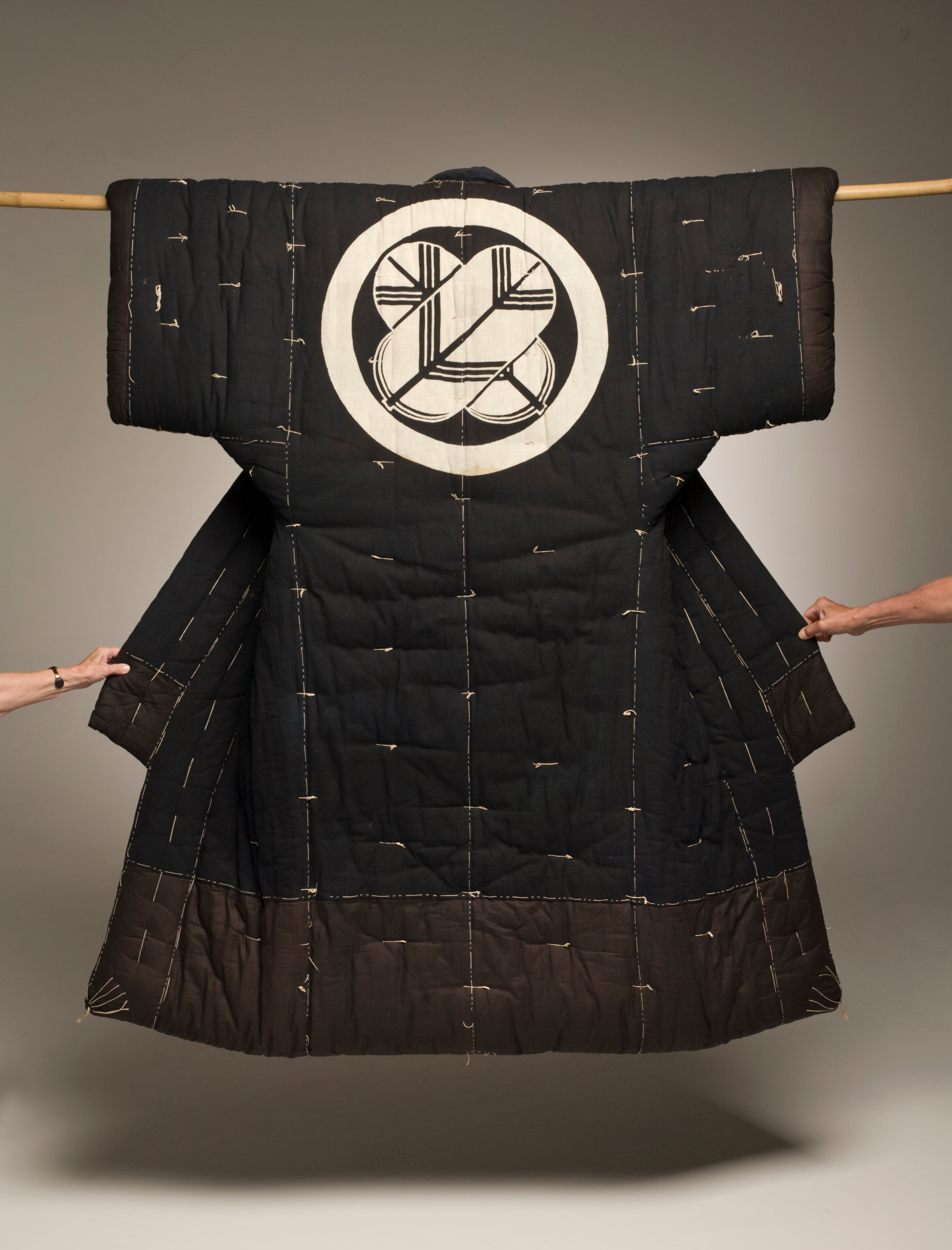Antique Japanese "Yogi" with Family Crest 'Mon' on Back For Sale at 1stDibs
