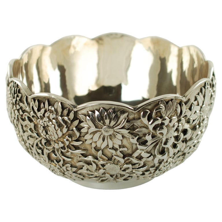 Antique Konoike Yokohama Meiji Period Solid Silver Chrysanthemum Motif ...