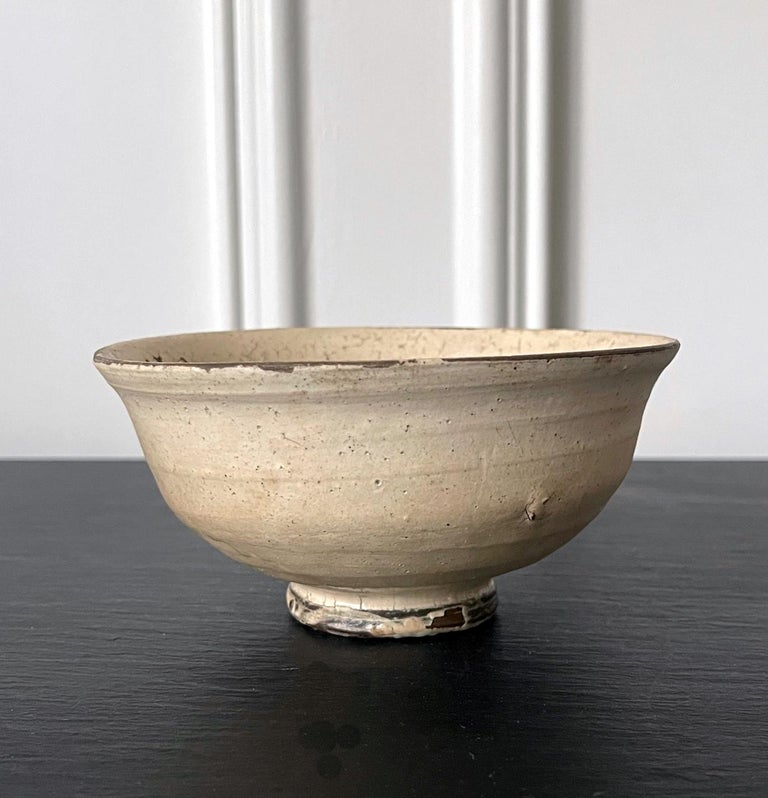 Antique Korean Ceramic Komogai Chawan with Tamagode Glaze For Sale at ...