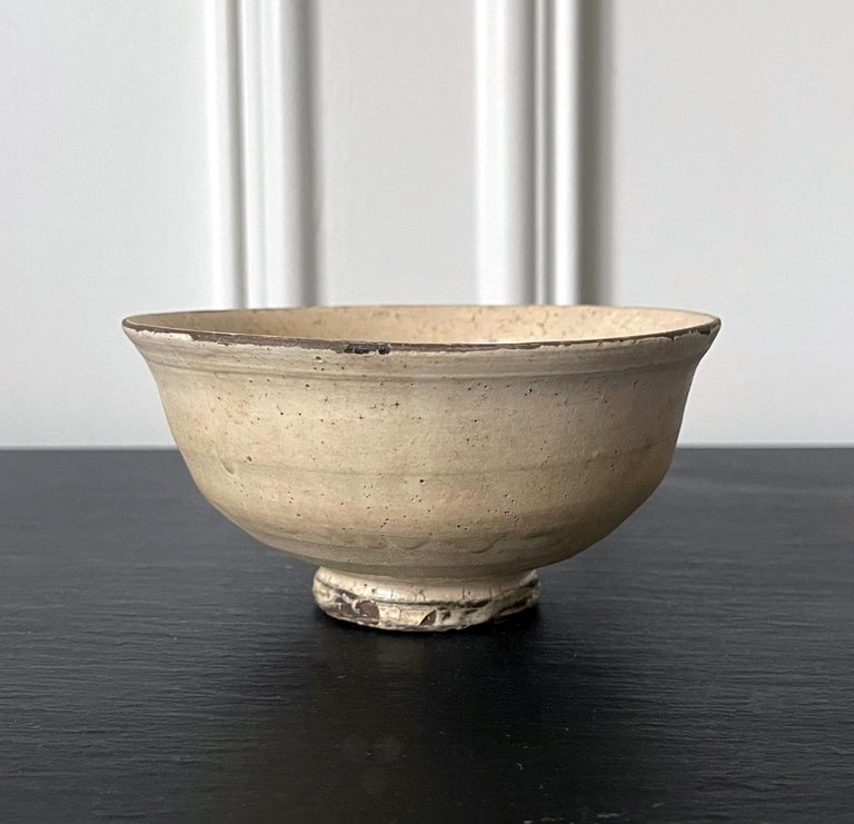 Antique Korean Ceramic Komogai Chawan with Tamagode Glaze For Sale at ...