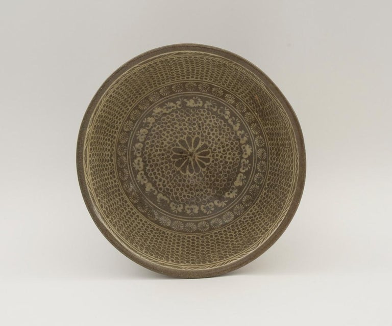 Antique Korean Joseon Dynasty Buncheong Ware Foliage Rimmed Bowl For ...