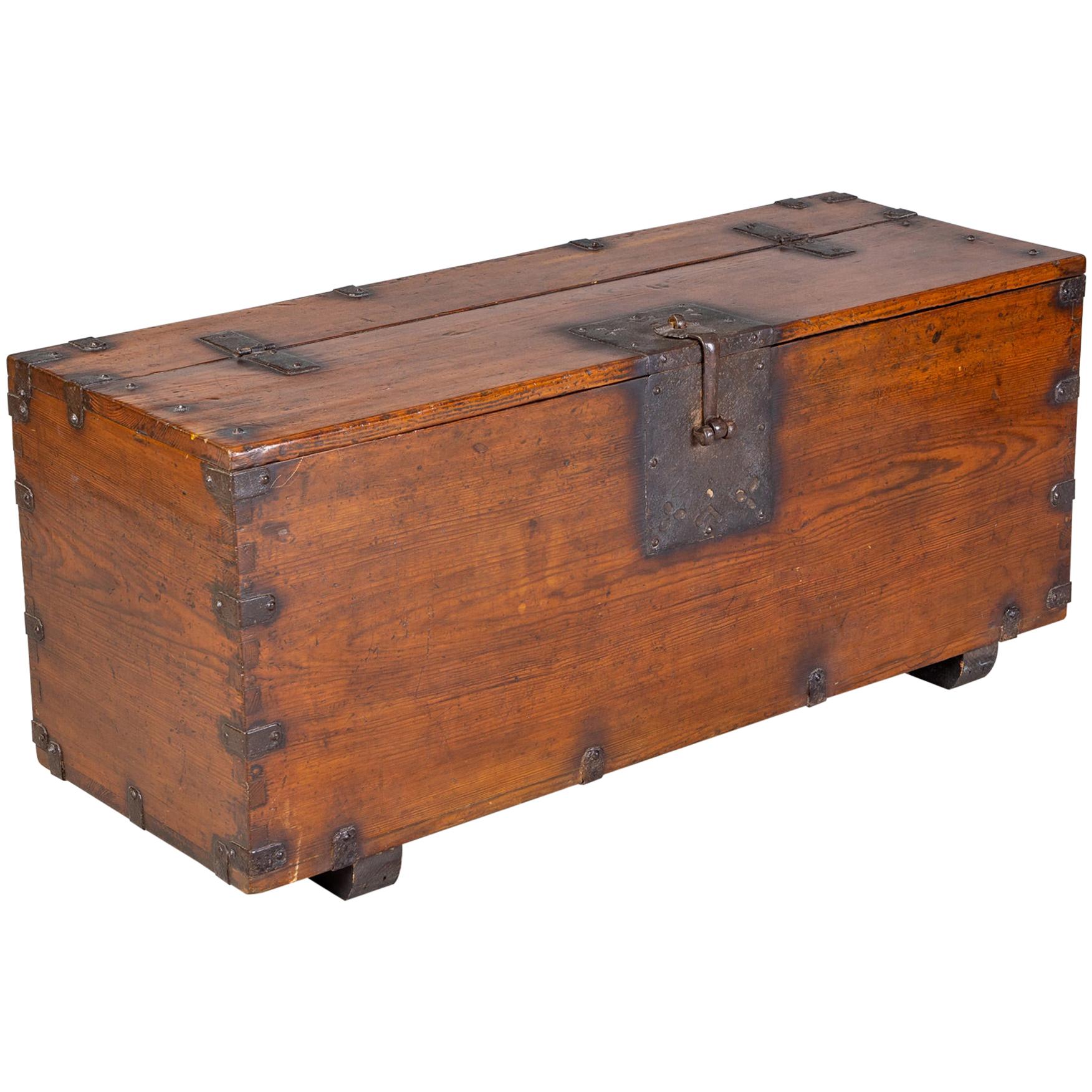 Antique Korean Money Chest or Trunk, 18th Century For Sale at 1stDibs