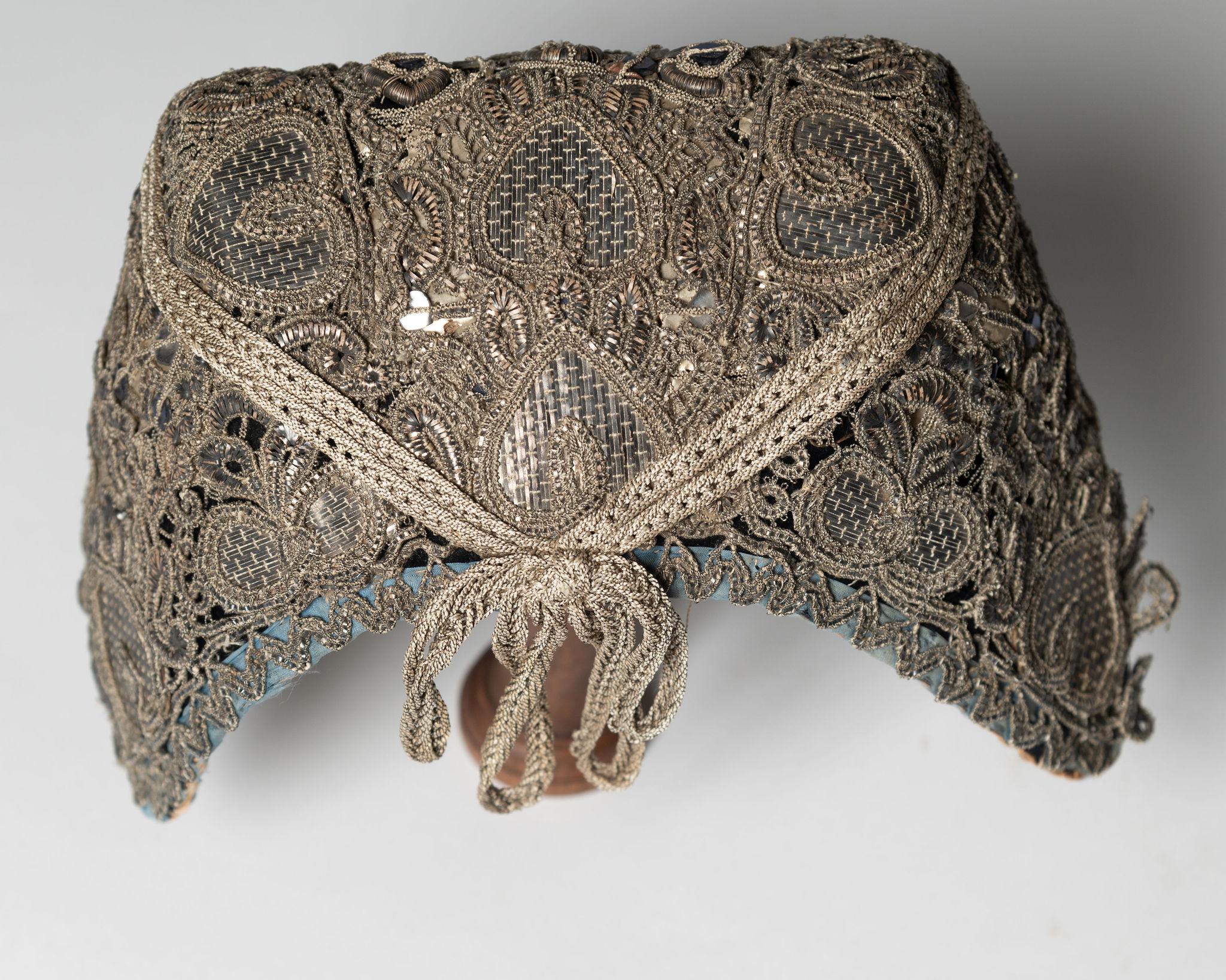 Antique ladies bonnet For Sale at 1stDibs