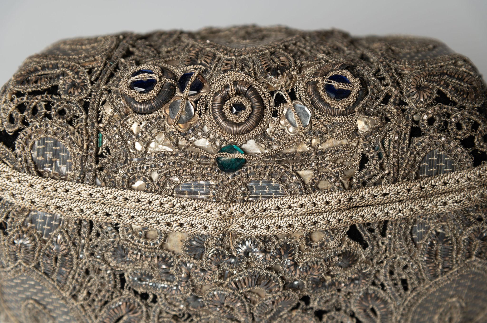 Antique ladies bonnet For Sale at 1stDibs