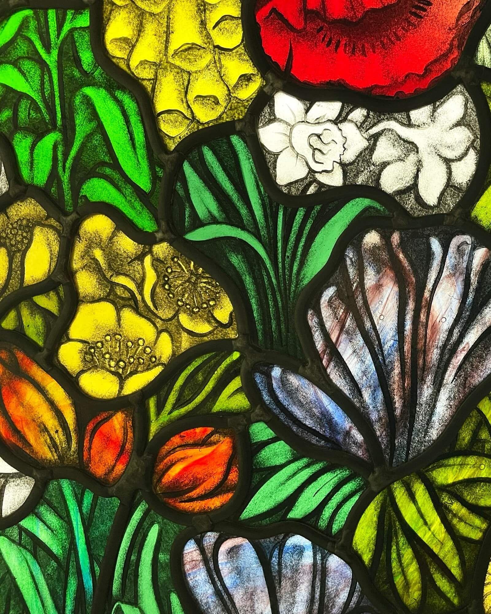 Antique Leaded Glass Window with English Flowers For Sale at 1stDibs
