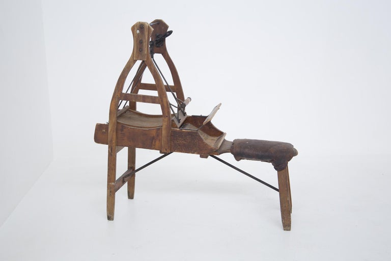 Antique Machine in Wood for Wool For Sale at 1stDibs