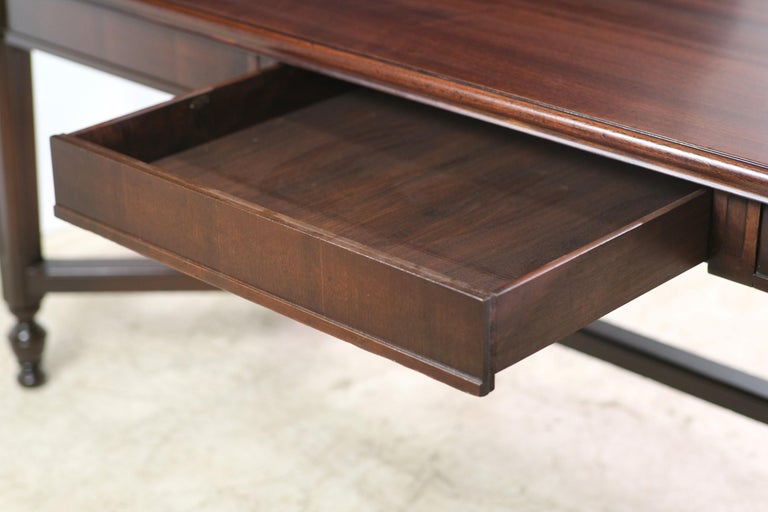 Antique Macy's Federal Style Mahogany Dining Table NYC For Sale at 1stDibs