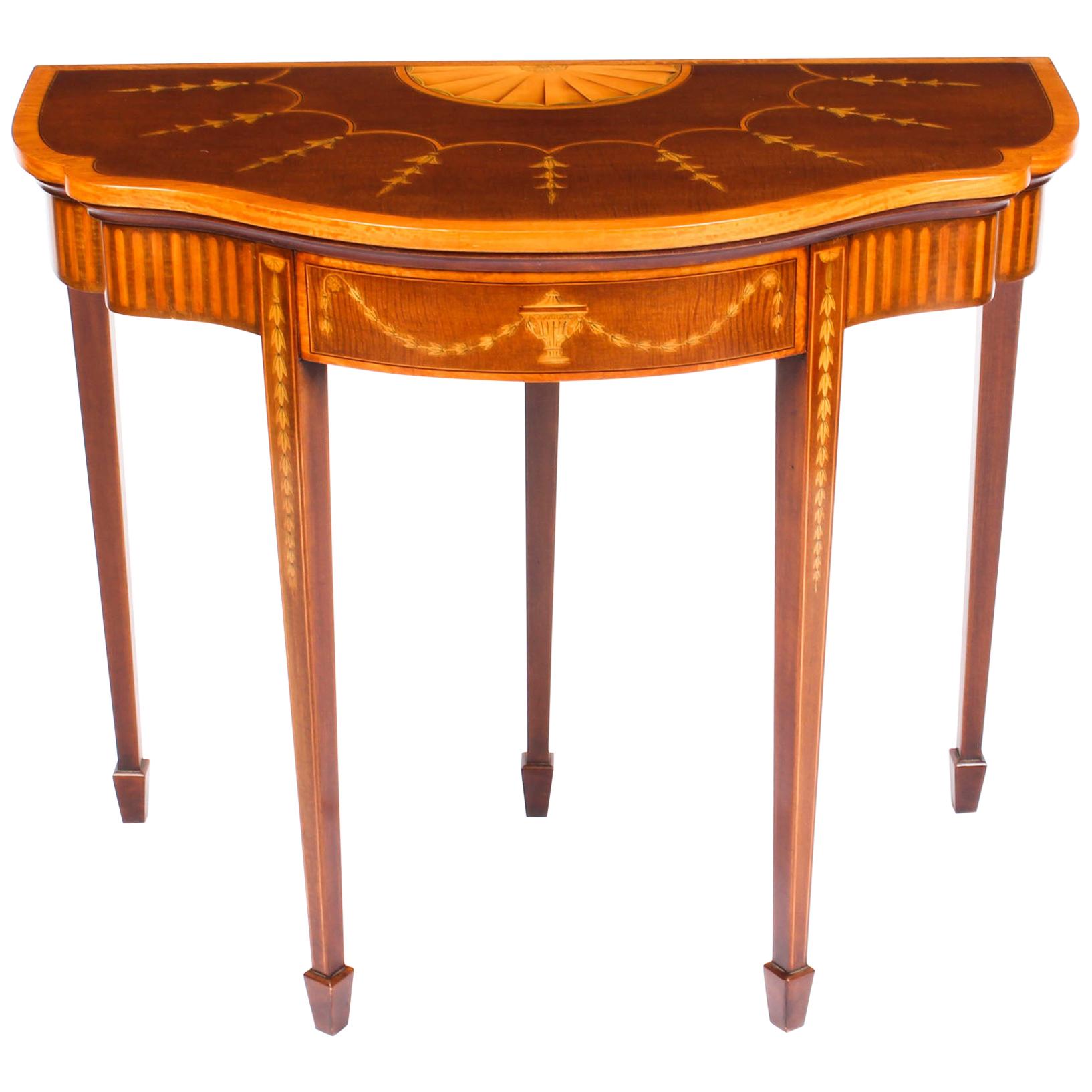 Federal Serpentine Front Card Table For Sale at 1stDibs