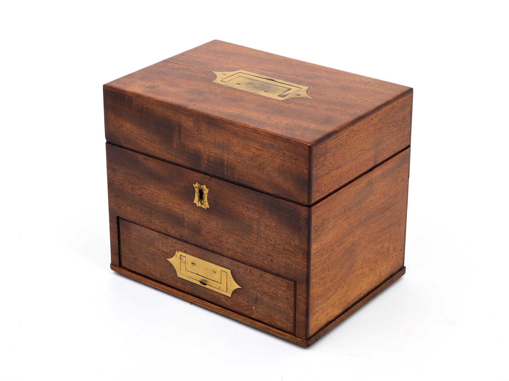 Antique Mahogany Apothecary Box For Sale at 1stDibs | antique ...