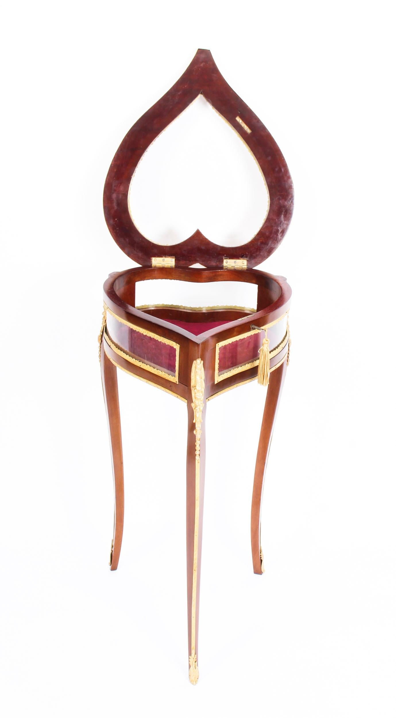 Antique Mahogany Heart Shaped Display Bijouterie Table Louis Revival at ...