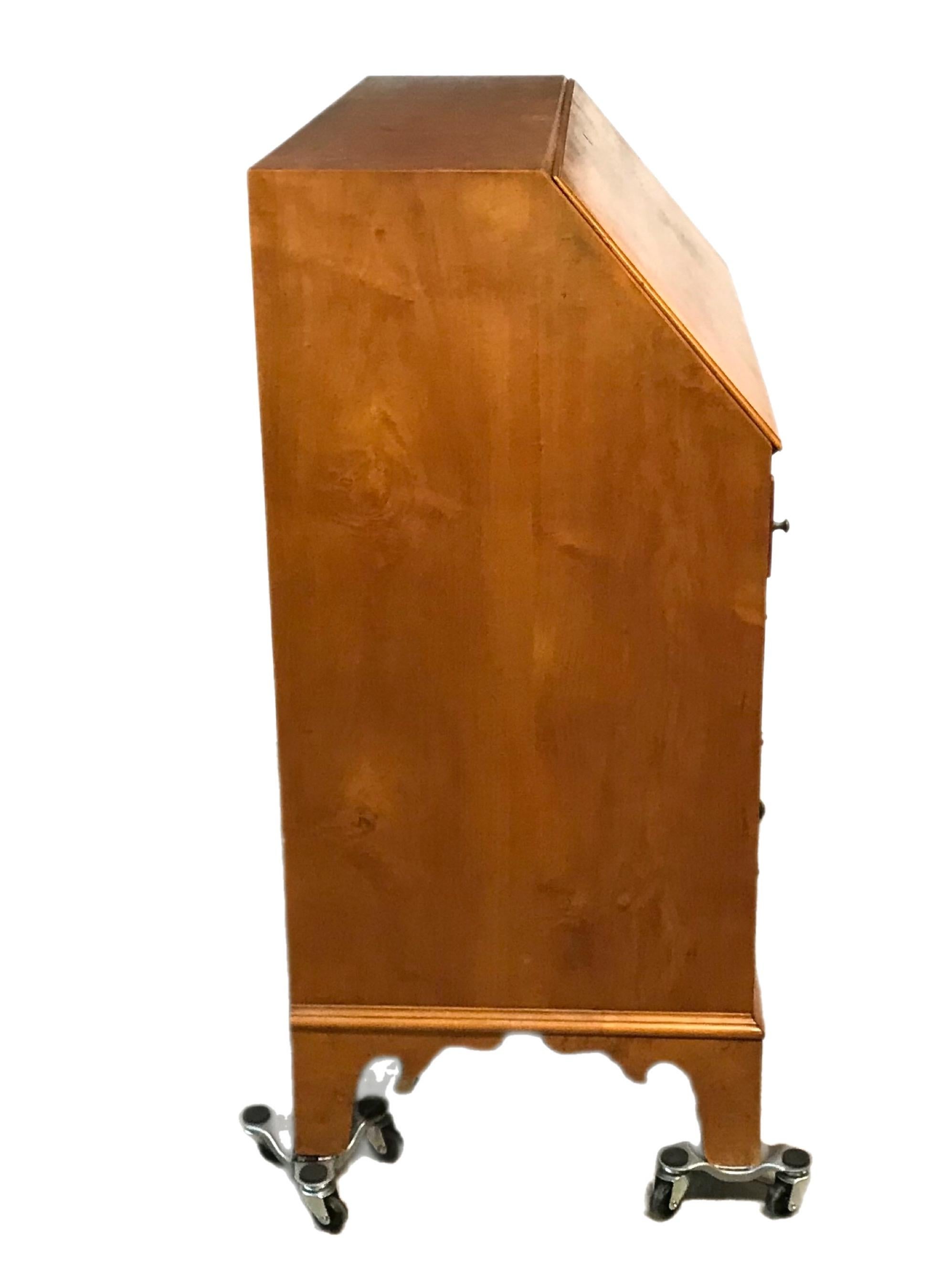 Antique Maple 4 Drawer Slant Front Desk For Sale at 1stDibs