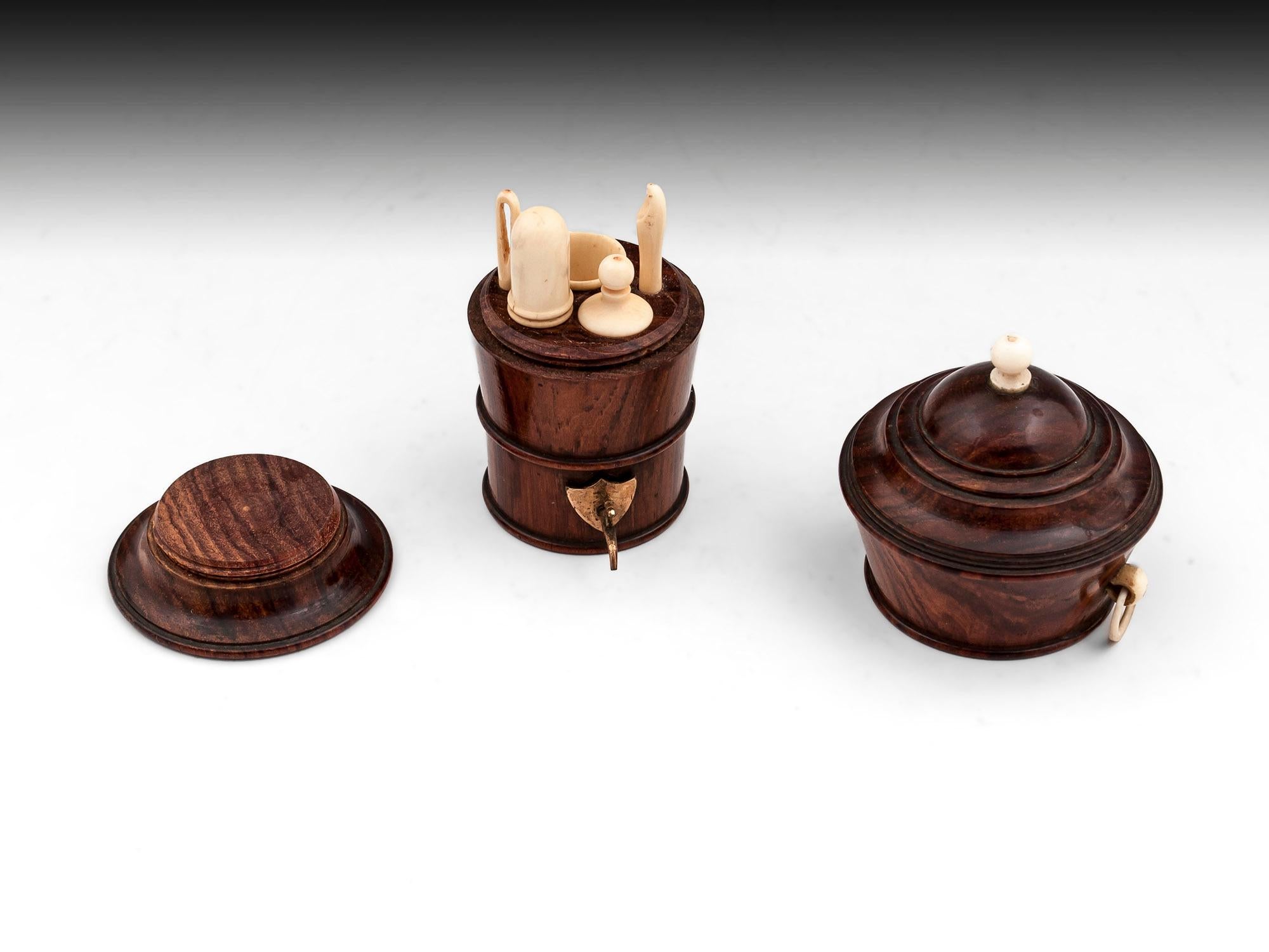 Antique Miniature Sewing Compendium, 19th Century For Sale at 1stDibs