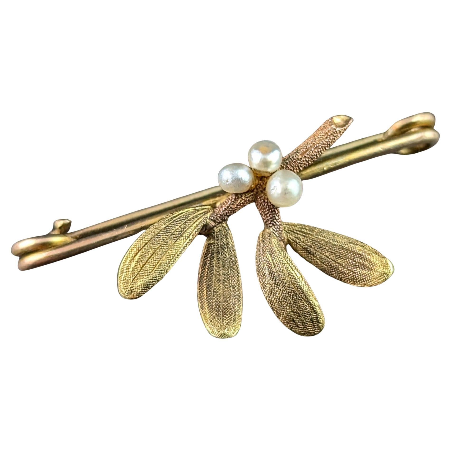 Antique Mistletoe brooch, 9k gold and Pearl For Sale at 1stDibs