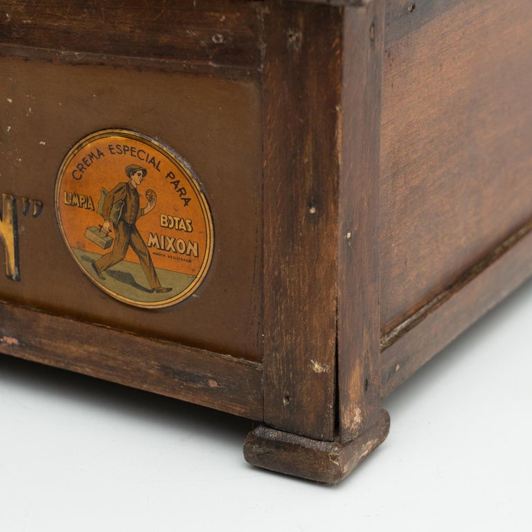 Antique 'Mixon' Cream Spanish Shoe Shiner Box, circa 1930 For Sale at ...