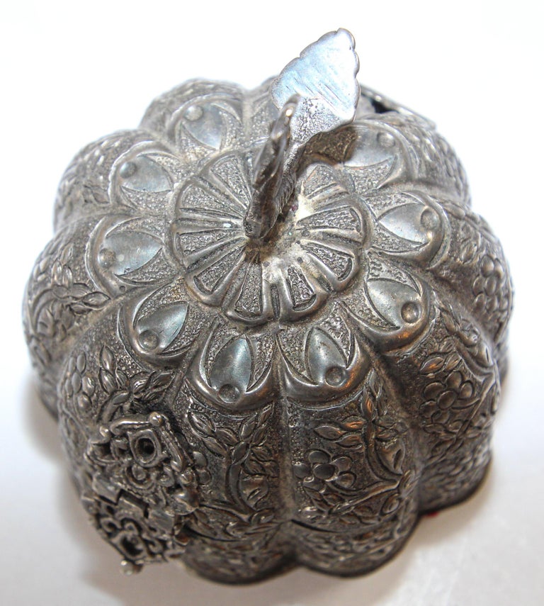Antique Mughal Silver Chased Collectible Box Trinket Pandan Box, North ...