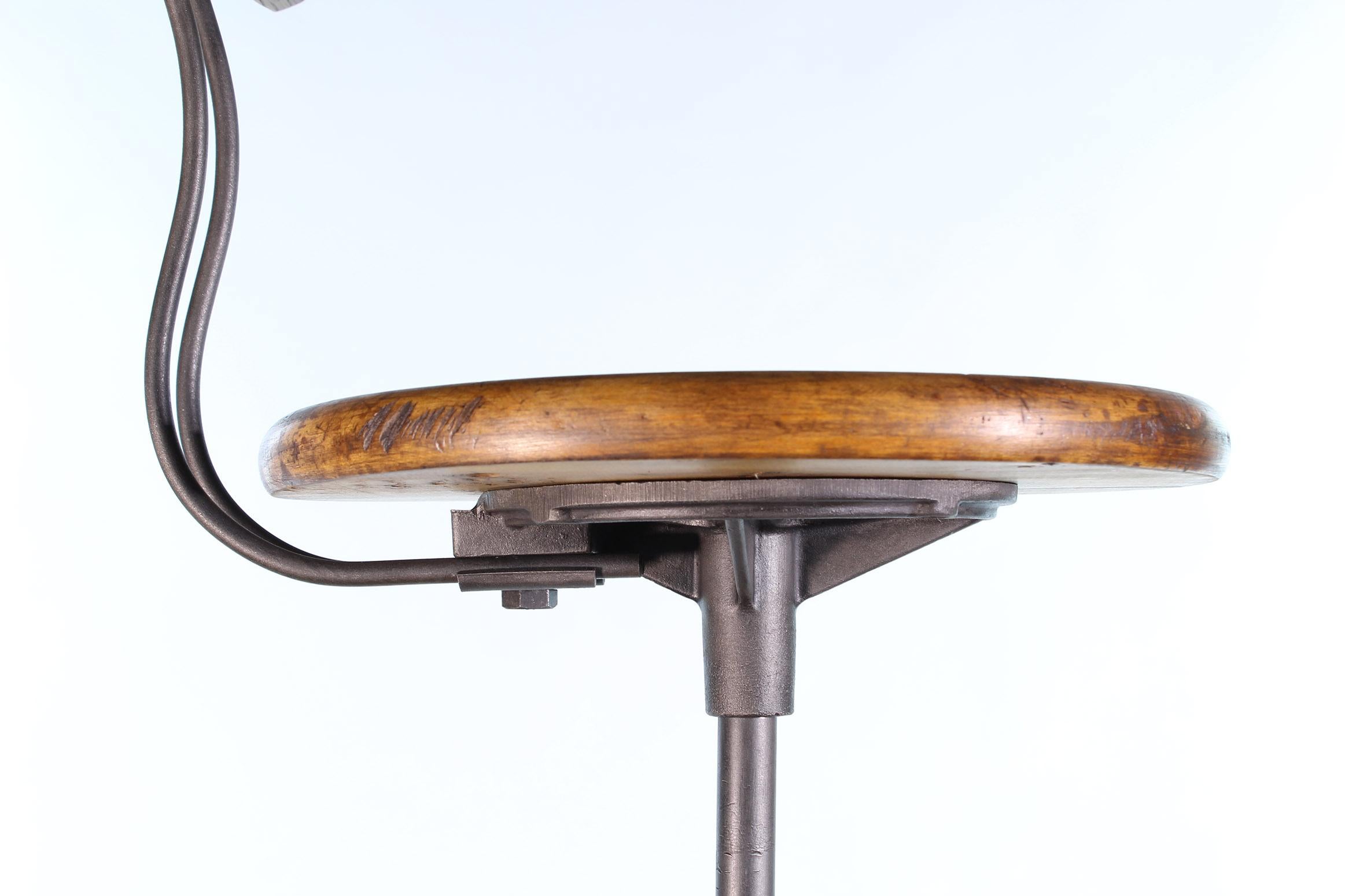 Antique New Britain Machine Co. Connecticut Factory Adjustable Stool ...