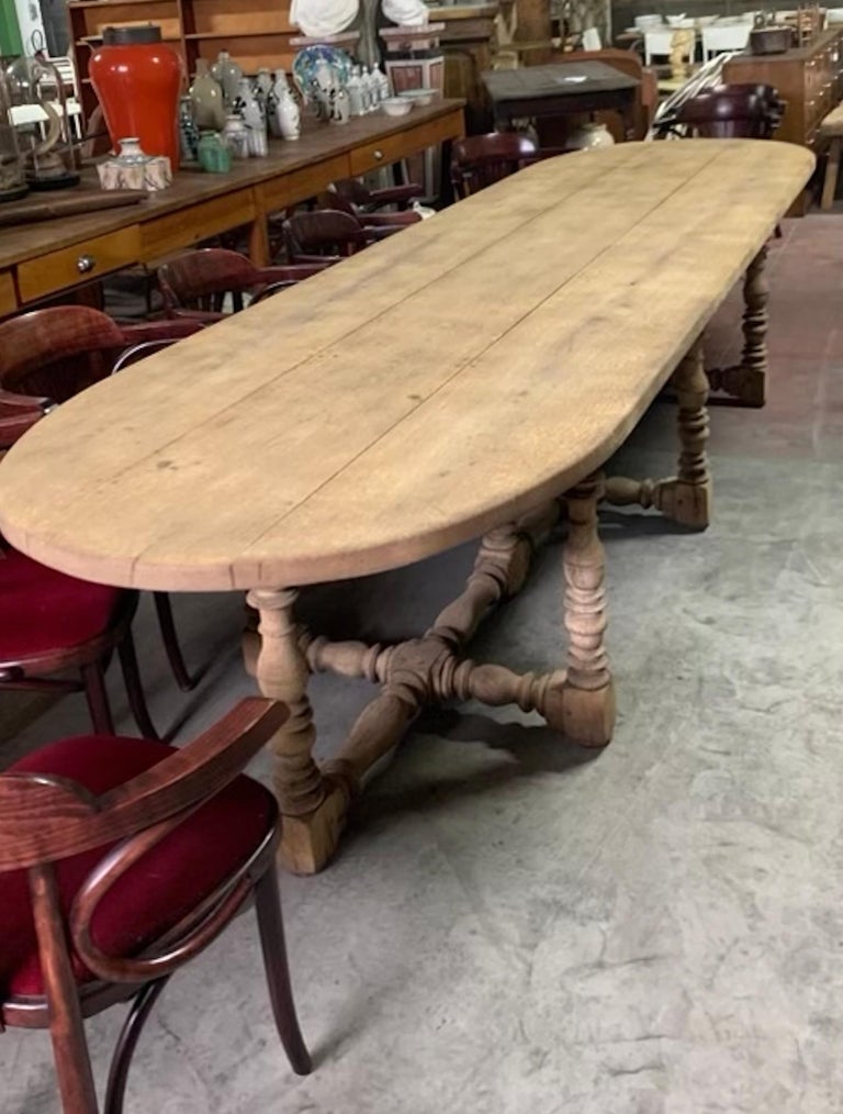 Antique Oval Oak Dining Table For Sale at 1stDibs