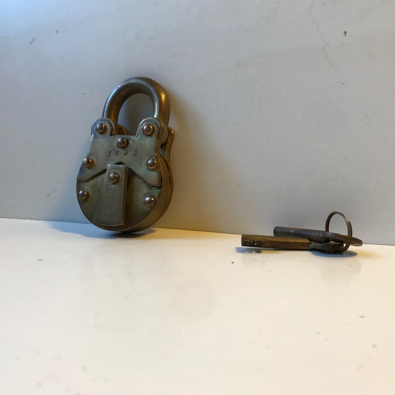 Antique Padlock in Brass, circa 1900 For Sale at 1stDibs