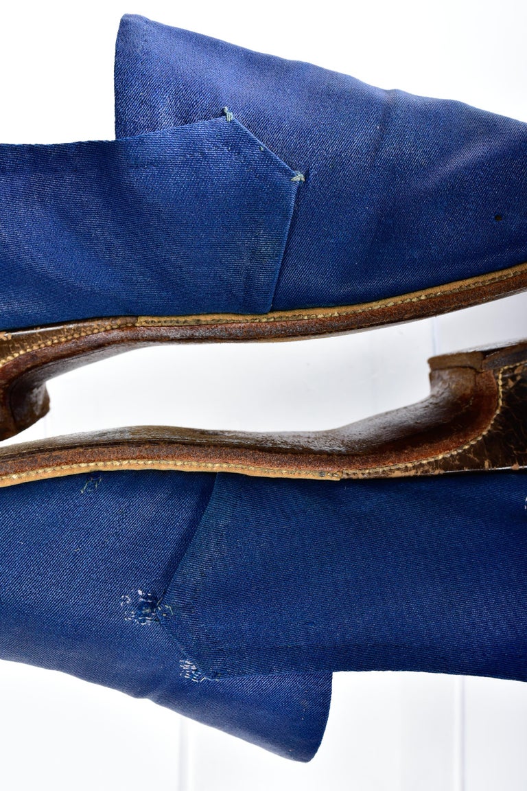 Antique Pair of shoes in glazed wool twill Bleu de France - Louis XVI ...