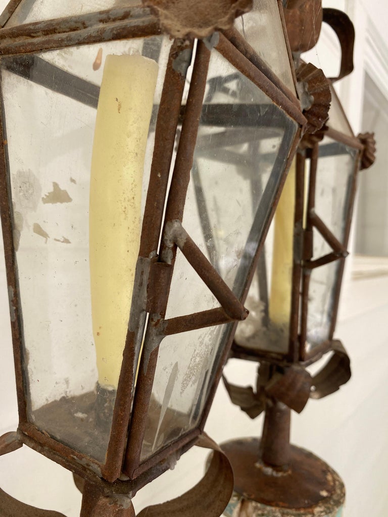 Antique Pair of XVIII Century Italian Lanterns For Sale at 1stDibs