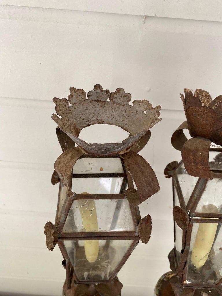 Antique Pair of XVIII Century Italian Lanterns For Sale at 1stDibs