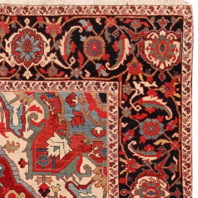 Antique Persian Heriz Rug. Size: 9 ft 8 in x 12 ft For Sale at 1stDibs