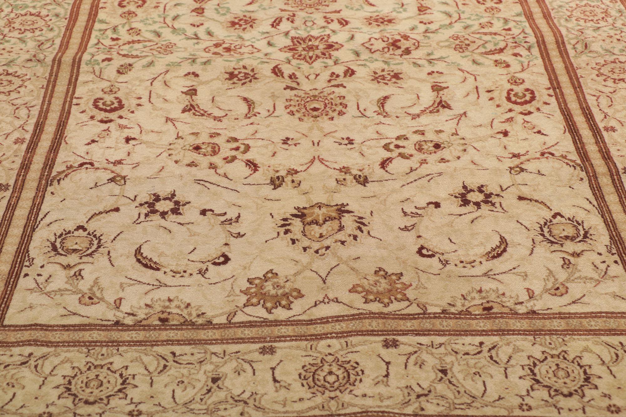 Antique Persian Kashan Rug, Classic Elegance Meets Traditional ...