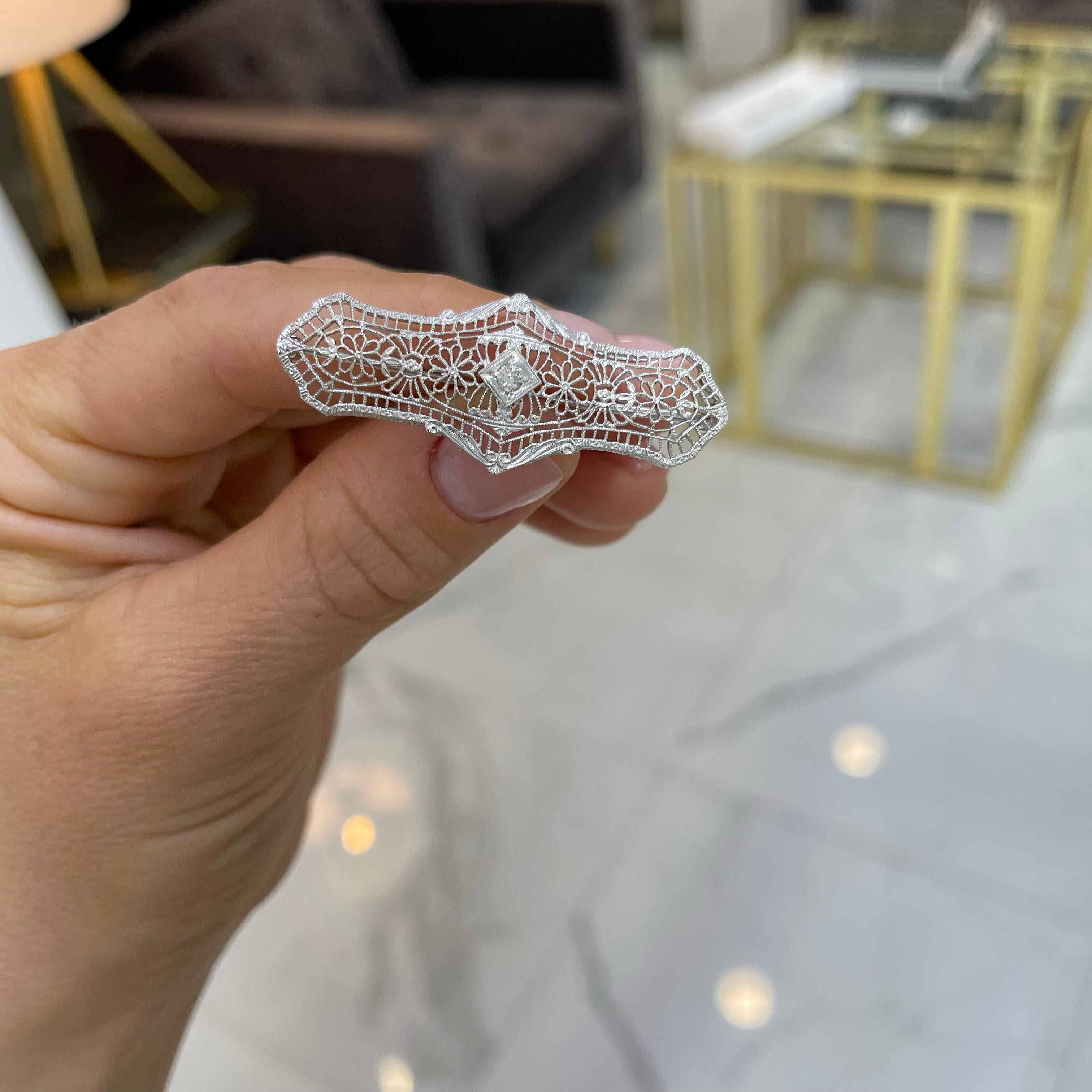 Antique Platinum Diamond Pin For Sale at 1stDibs