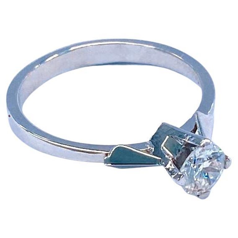 Antique 18k Diamond Solitare Ring For Sale at 1stDibs