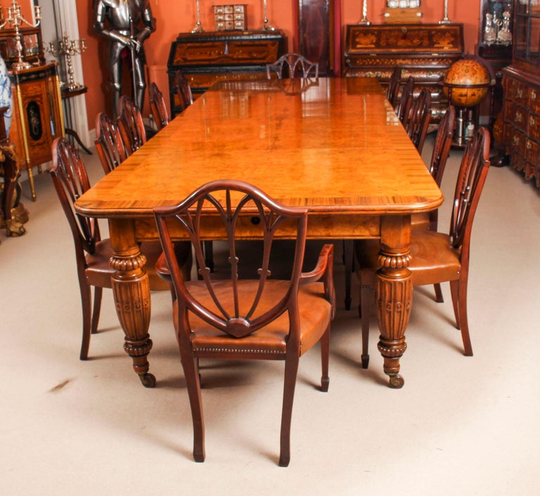 Ancienne table de salle à manger victorienne à rallonge en chêne ...