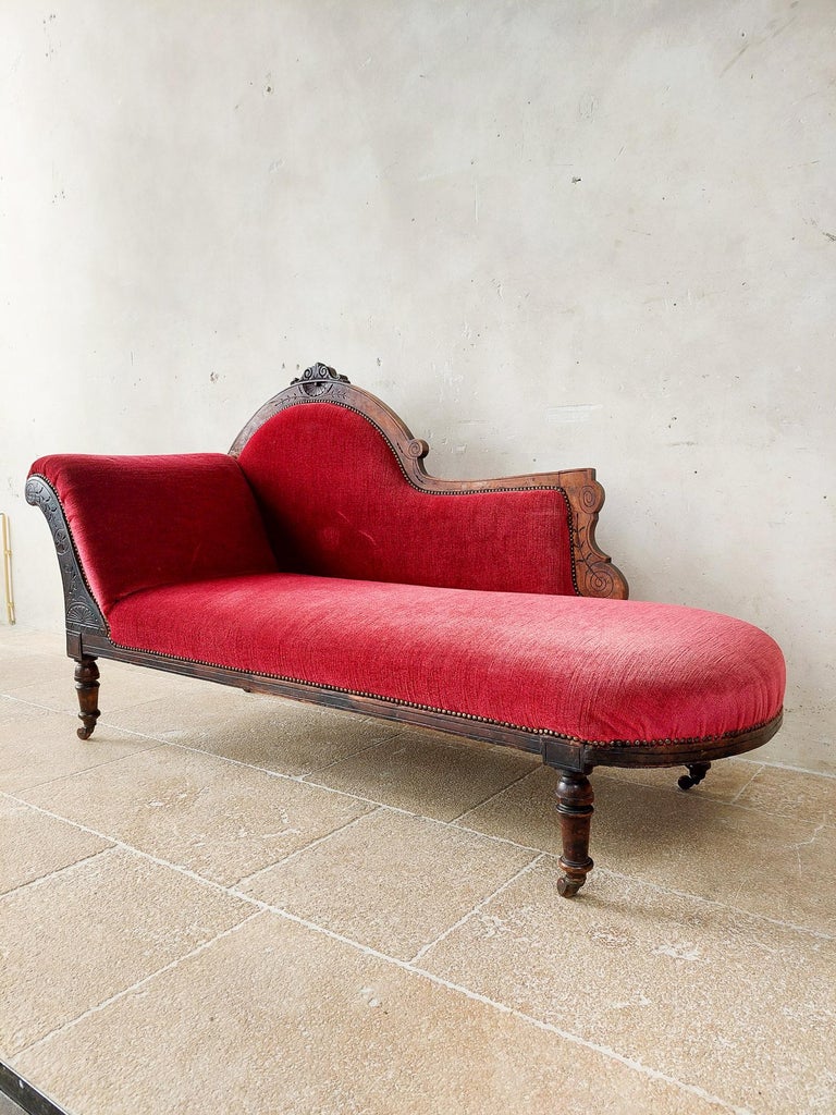 Antique Red Velvet Chaise Longue with Carved Wooden Frame from Around ...