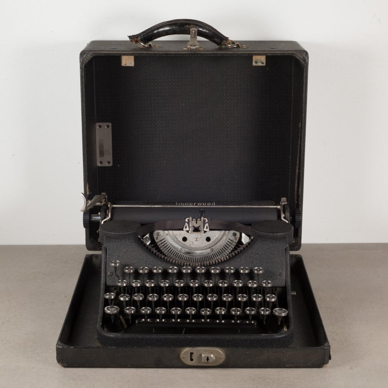 Antique Refurbished Portable Underwood Leader Typewriter, c.1938 at 1stDibs