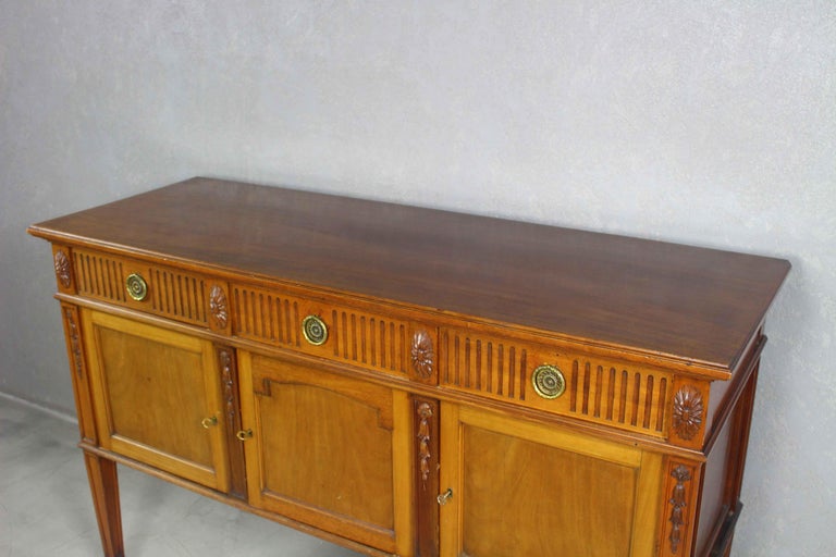 Antique Regency Style Sideboard For Sale at 1stDibs