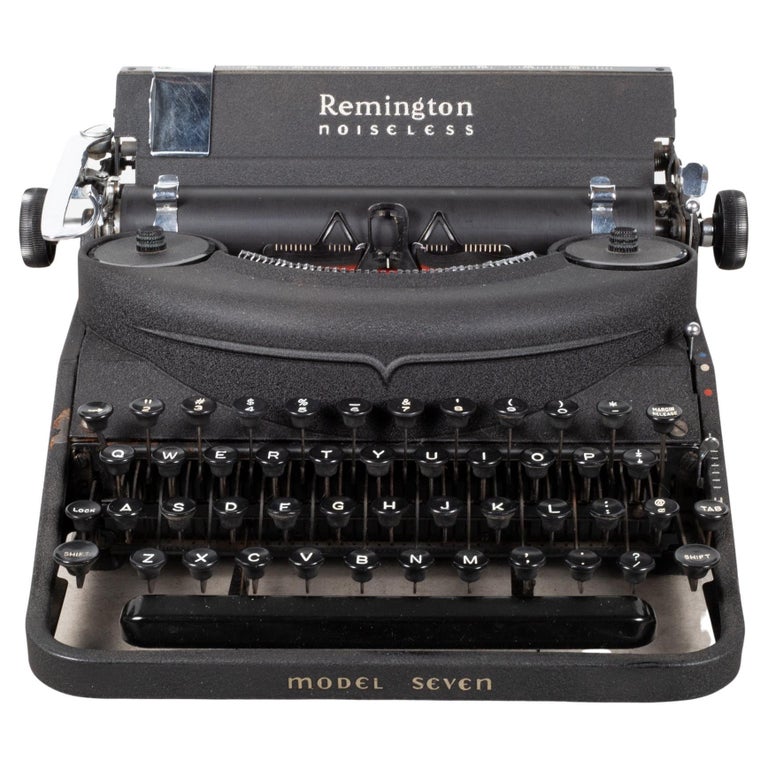 Antique Remington Noiseless Portable Typewriter and Case, circa 1947 ...