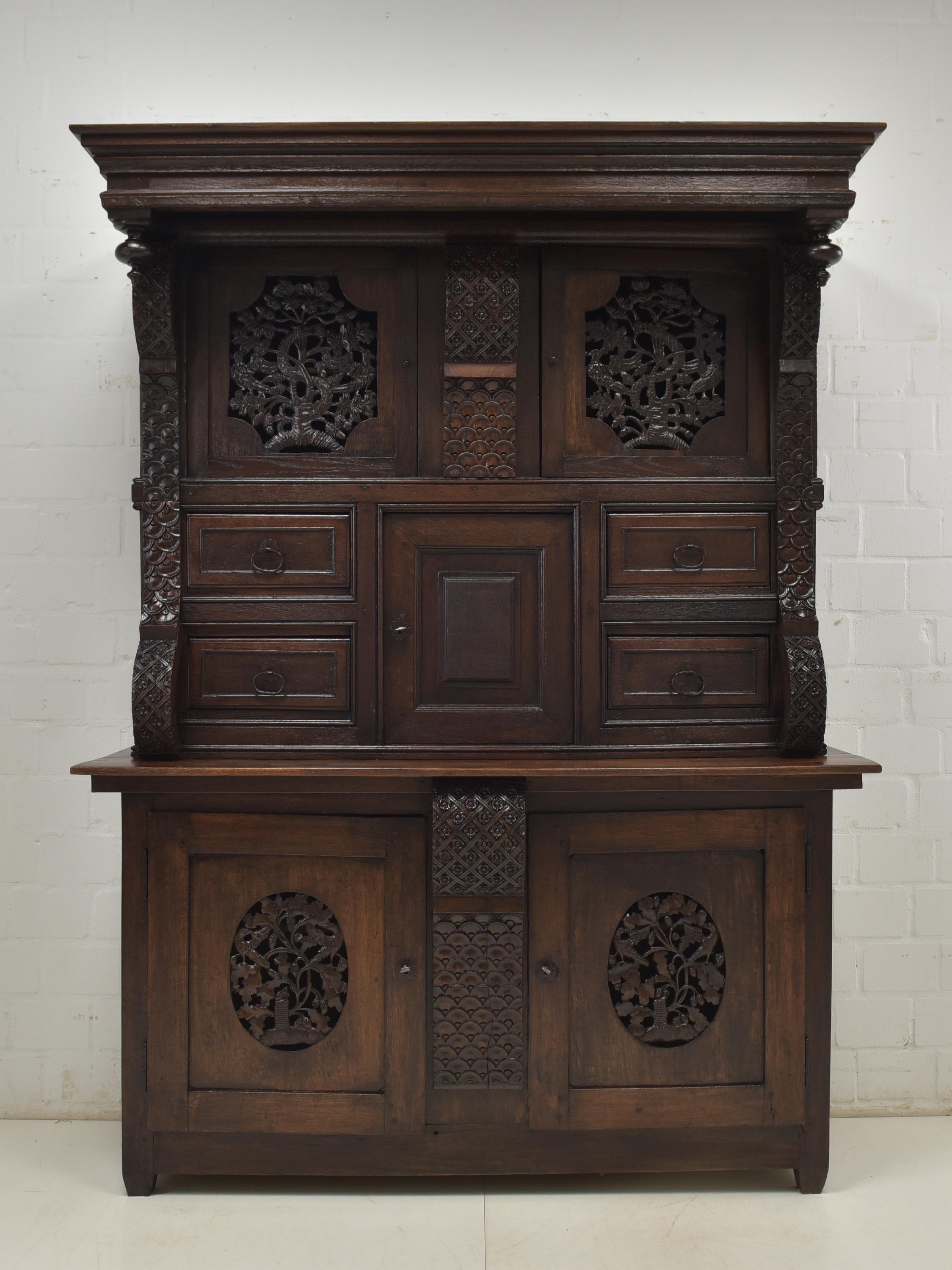 Antique Restored Renaissance Display Cabinet (Circa 1700) For Sale at ...